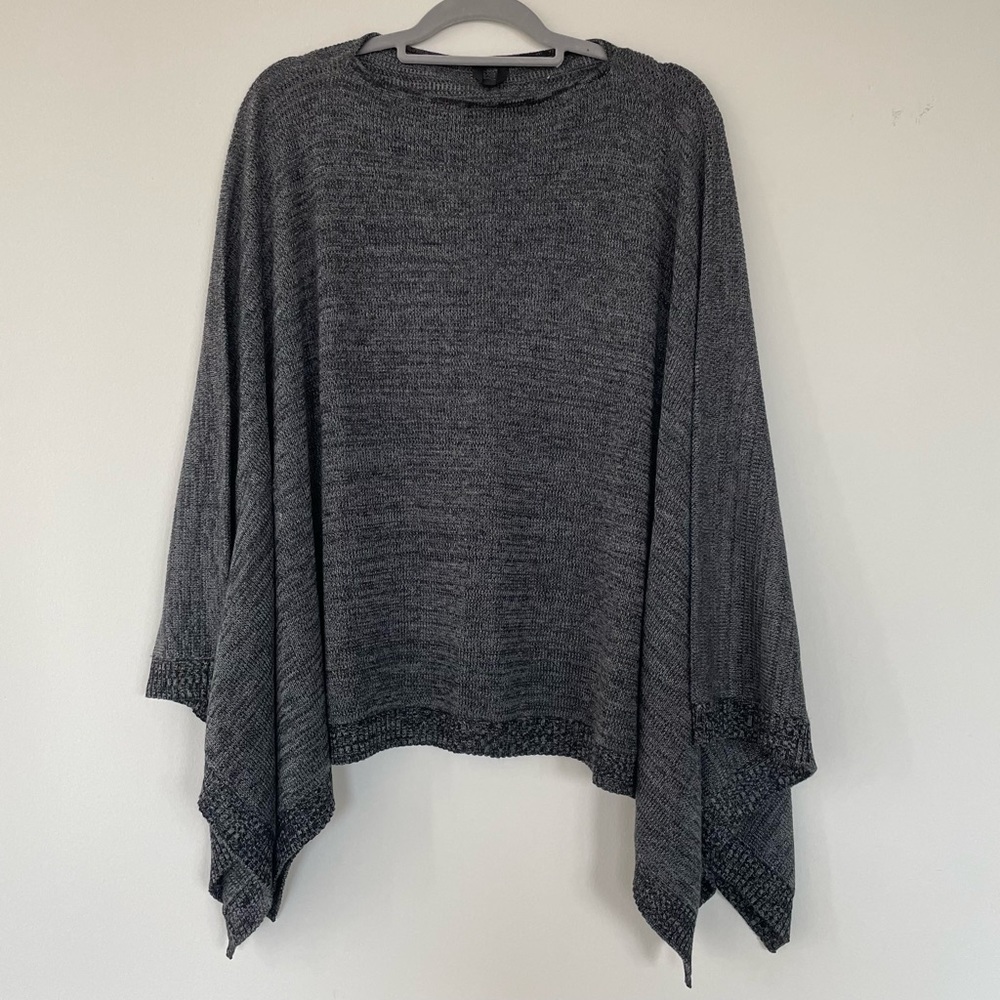 Lululemon Poncho - Gem